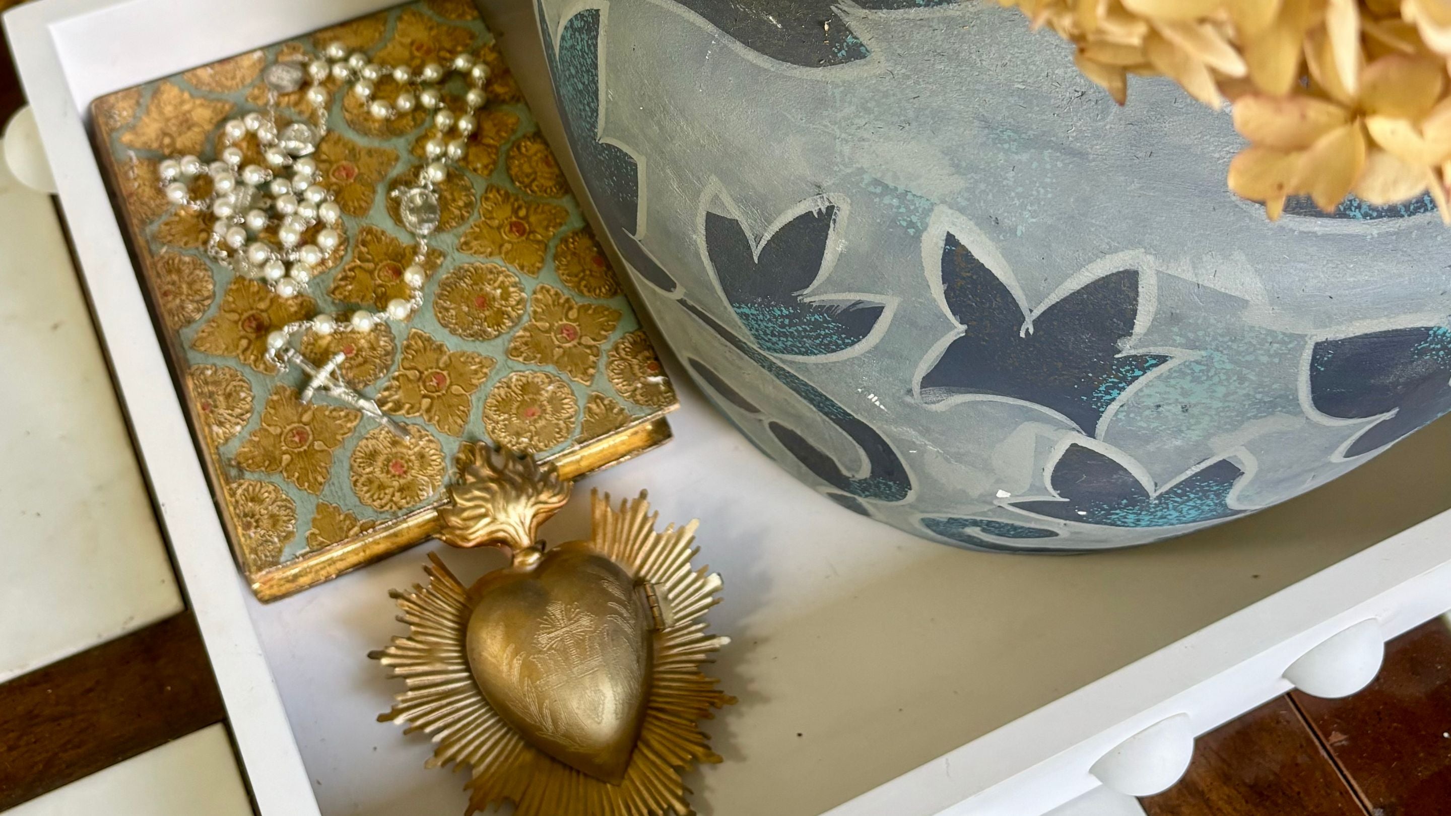 Rethinking Religious Décor: How to Elegantly Style Your Home Catholic ...